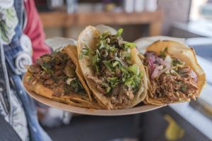 5 razones por las cuáles estos tacos de birria son los mejores de ...